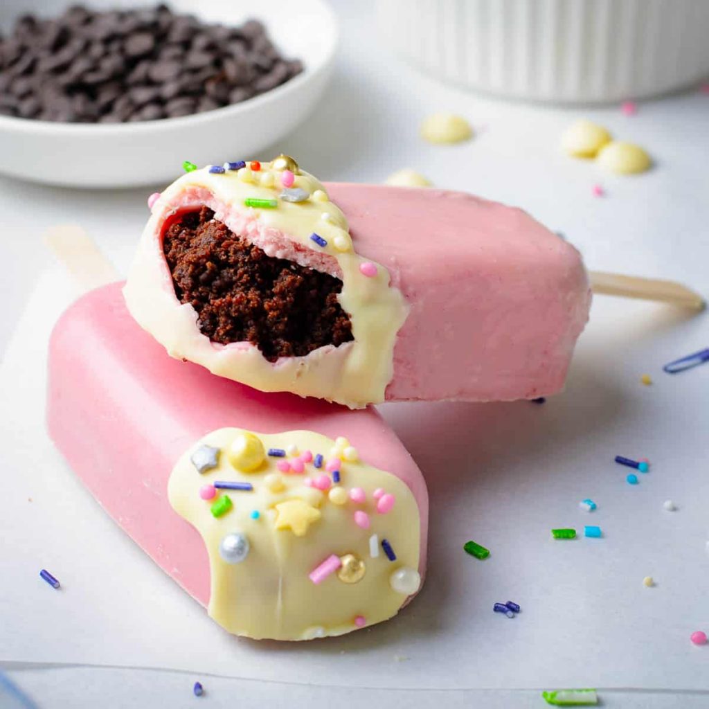 What to do with Leftover Frosting: 17 easy recipes and tips